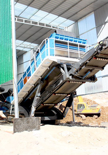 Tracked mobile screening plant manufacturer - Henan Yusheng Machinery ...